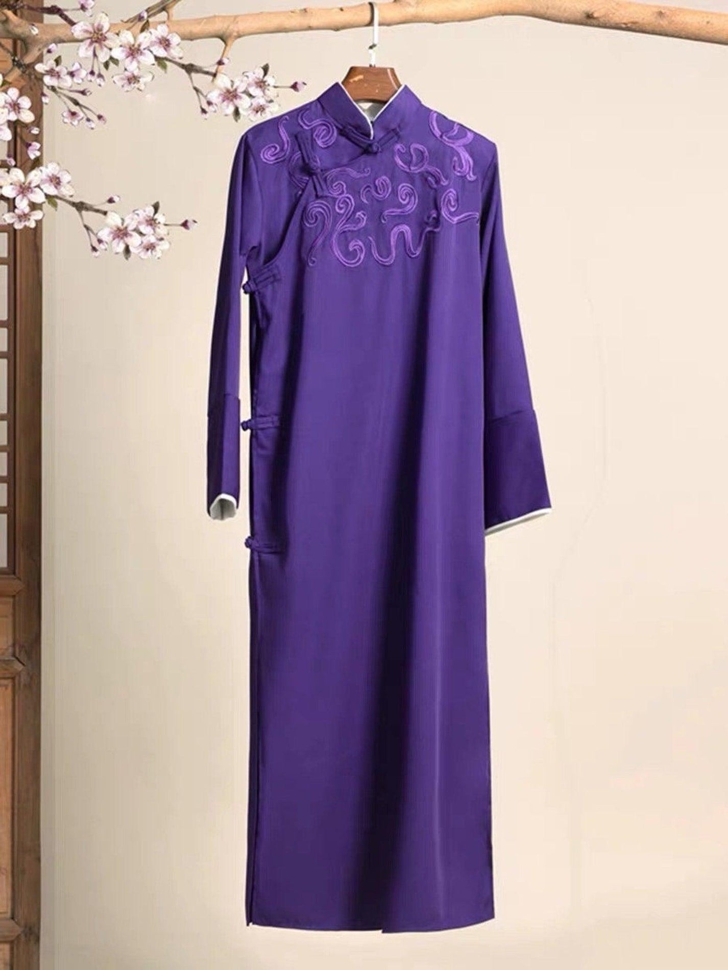 Chinese Long gown Chinese style robe Frog Button Yip Man – ChinaDesigner